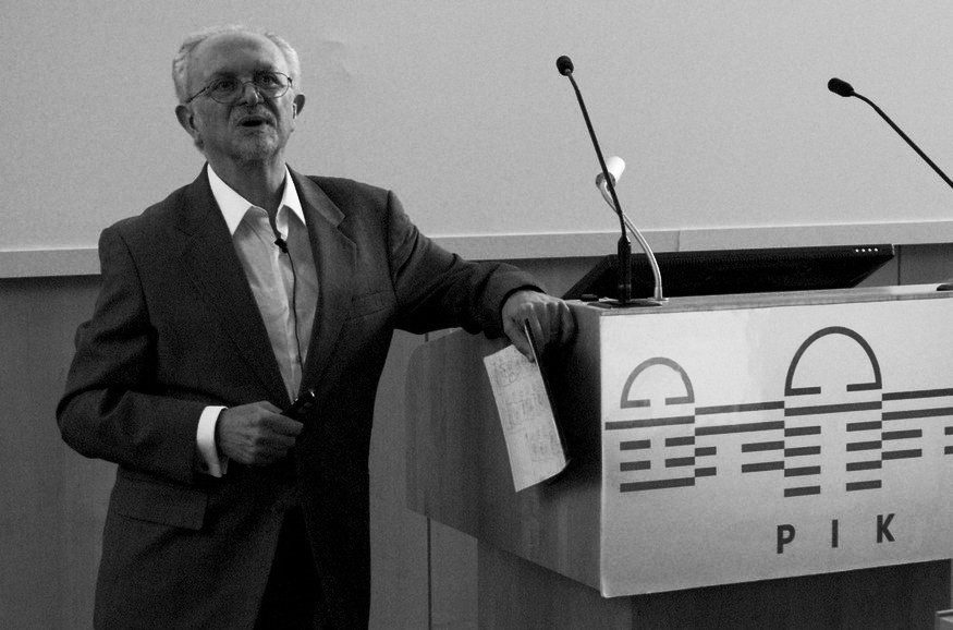 Remembering Mario Molina, Nobel Prize-winning chemist and MIT Institute ...